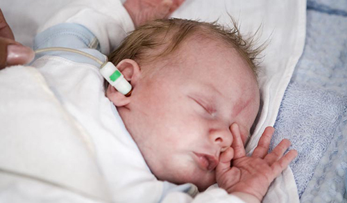 Babybalance De gehoortest bij je baby